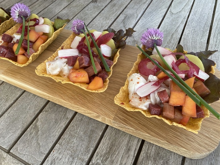 Torsk. Opskrift på en festlig ret med torsk i taco tubs og mango ...