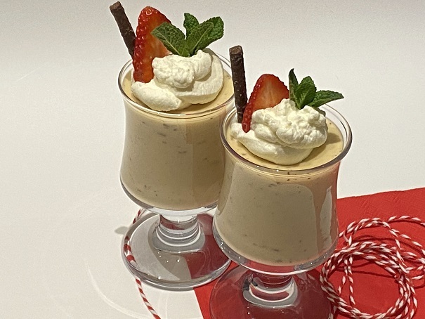 Dessert. Opskrift på en lækker, luftig og meget velsmagende Khalua ...